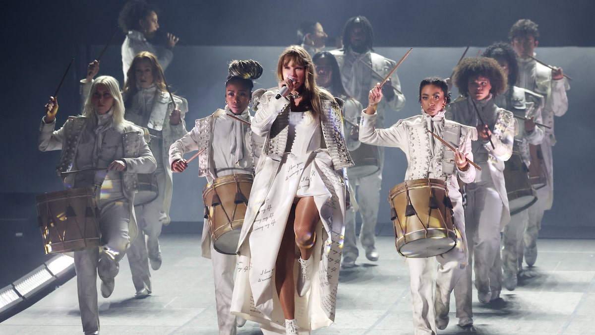 Taylor Swift Debuts 'TTPD' at 1st Eras Tour Show in Paris: Pics!