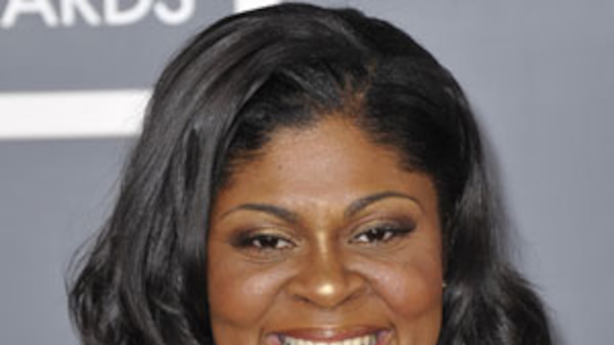 Whitney's Friend Kim Burrell Recalls Bobbi Kristina's Hysteria