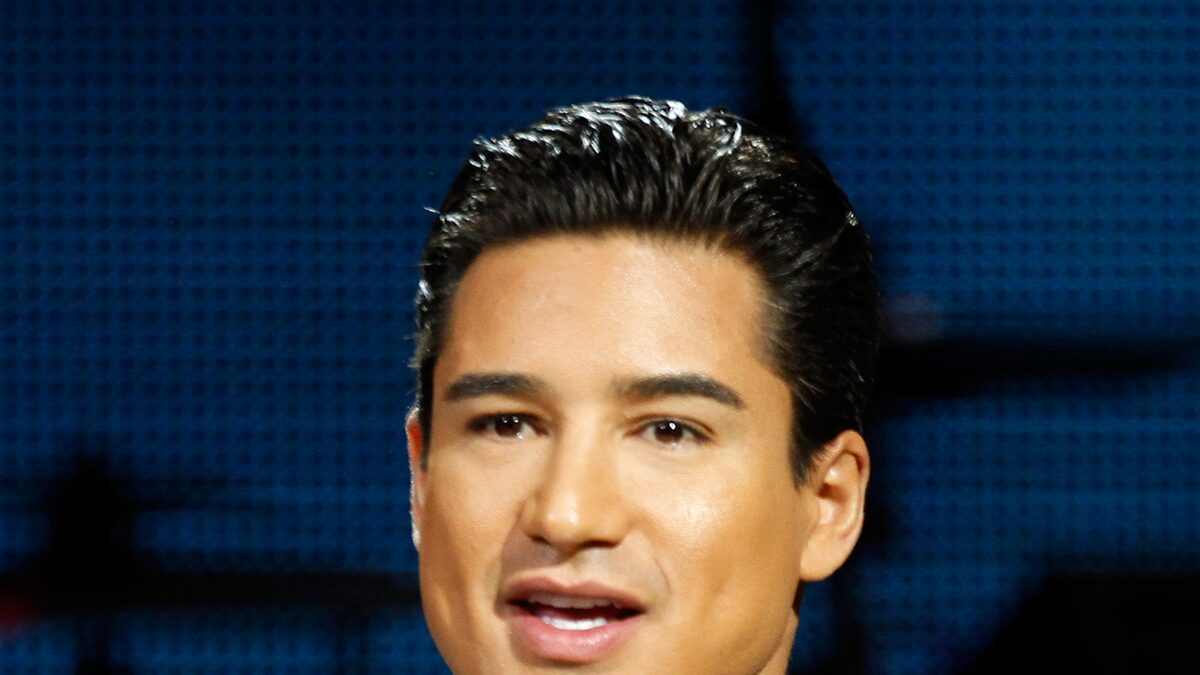 Mario Lopez at Celebrity Fight Night