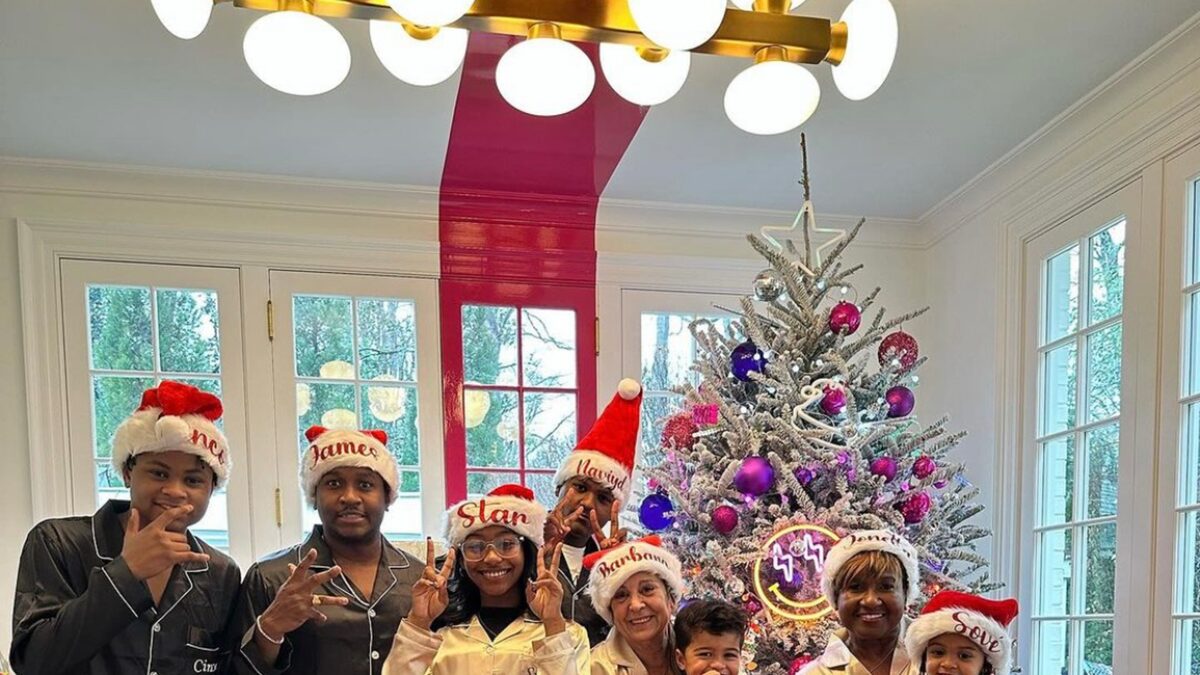 Stars Celebrate the Holidays 2023