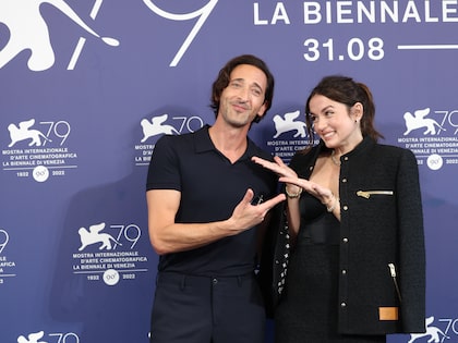 ‘Grey’s Anatomy’ Star Chris Carmack & Wife Erin Slaver Expecting Baby #2