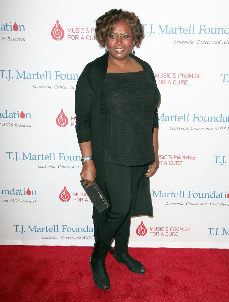 Robin Quivers Announces She's 'Cancer-Free!'
