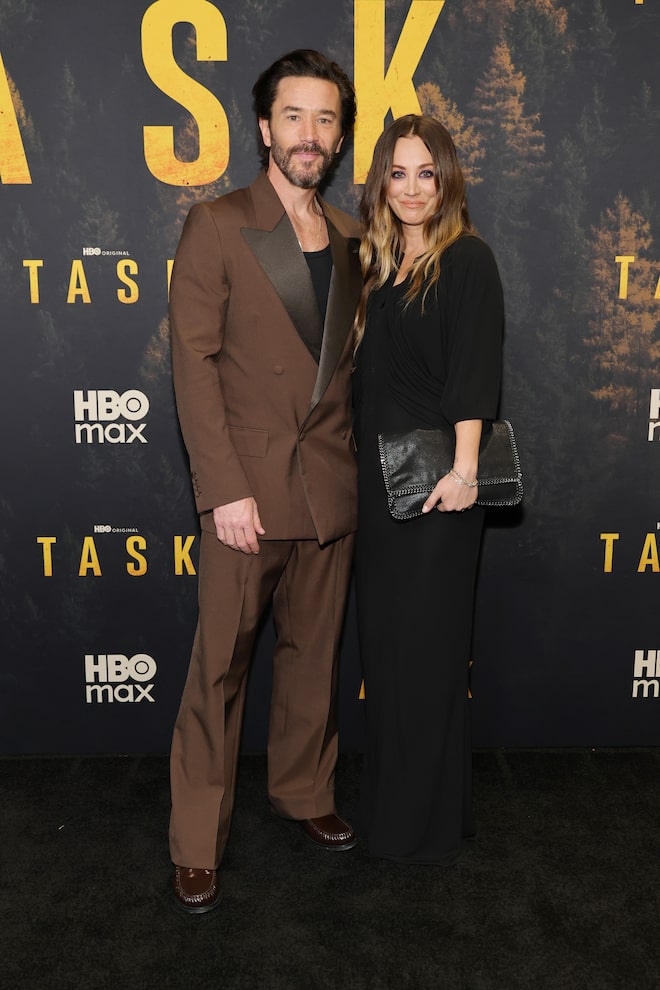 Supermodel Paulina Porizkova Engaged to BF Jeff Greenstein: 'He Asked'