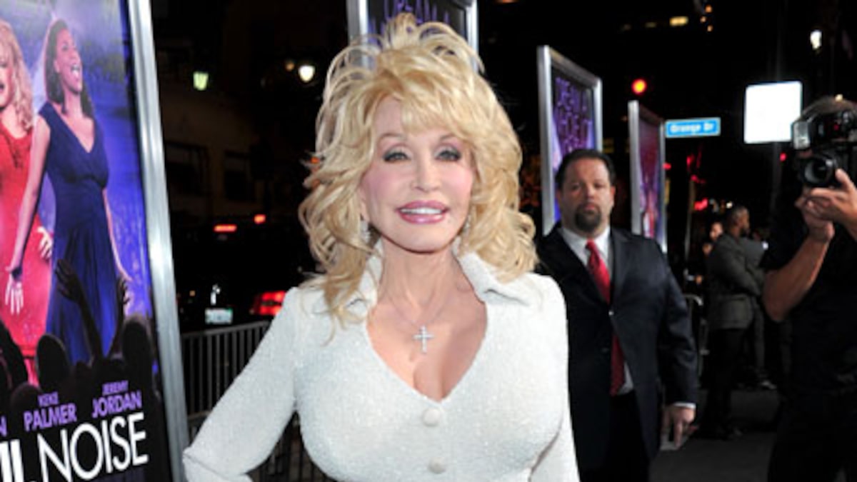 Dolly Parton Exclusive: Whitney Houston's Death 'Hit Her Hard'