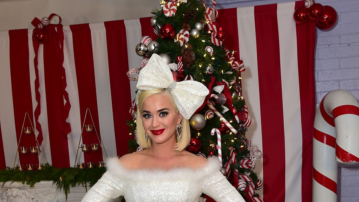 Stars Celebrate the Holidays 2019