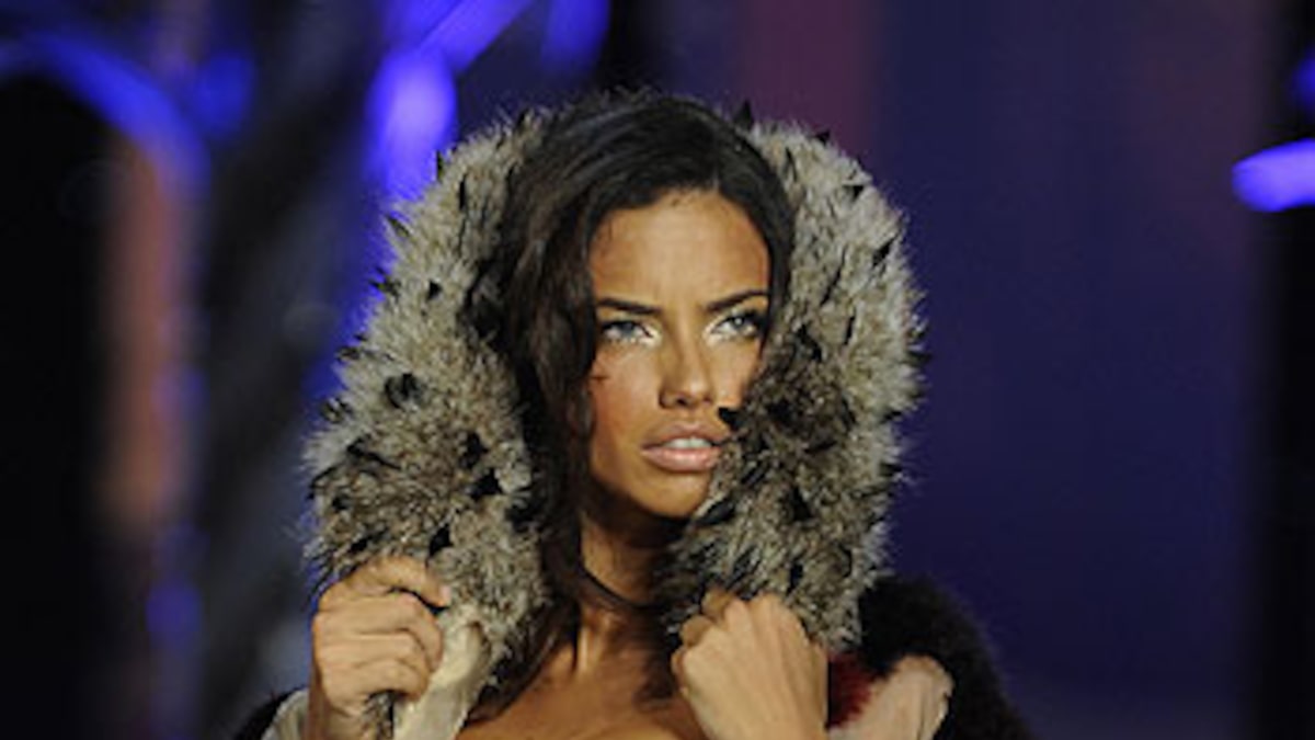 2008 Victoria's Secret Miami Fashion Show
