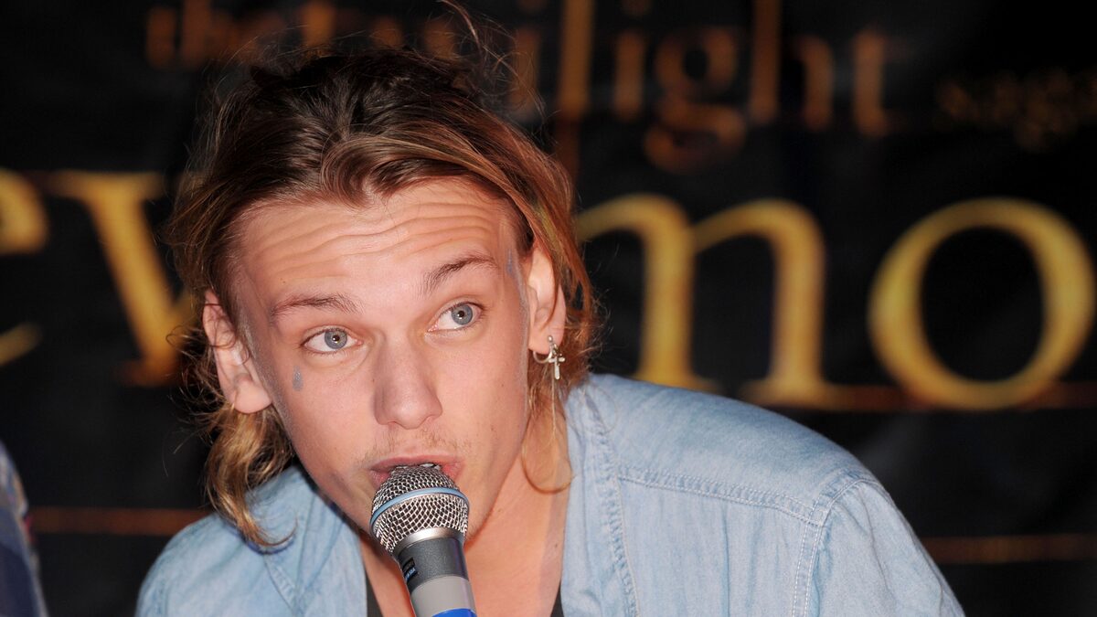 The 'New Moon' Cast Tour