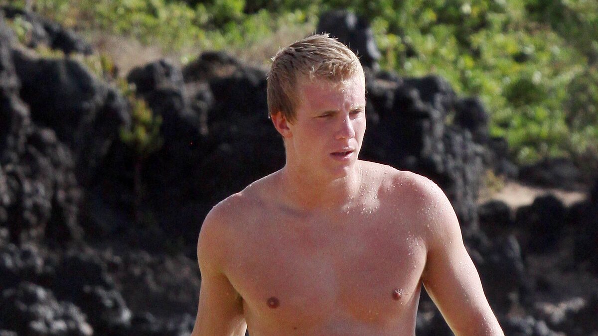 Buff Summer Beach Bods