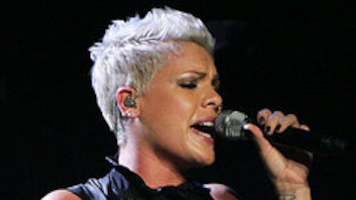 Pink Plays Melbourne