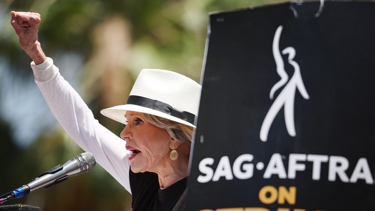 Hollywood Strike: Stars on the Picket Lines